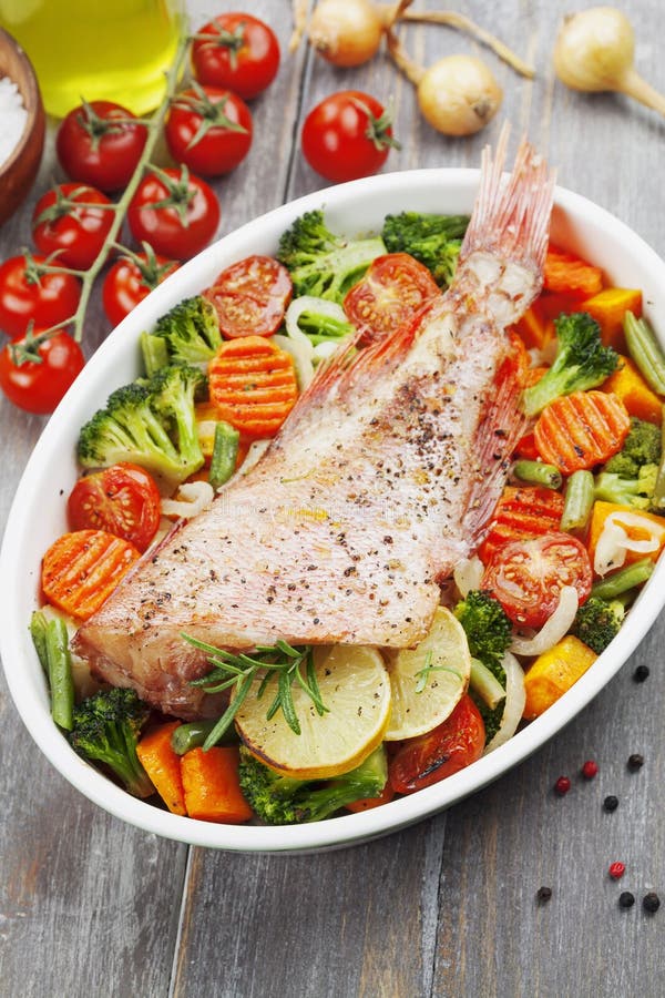 Roasted Fish with Vegetables Stock Image - Image of dish, lunch: 47505939