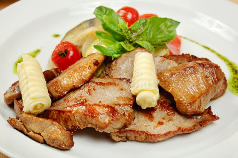 Roast Beef and Vegetables stock image. Image of roma, dining - 2443731