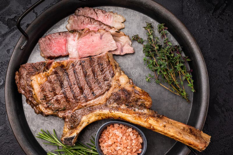 2,967 Tomahawk Steak Prime Rib Streak Stock Photos - Free & Royalty ...
