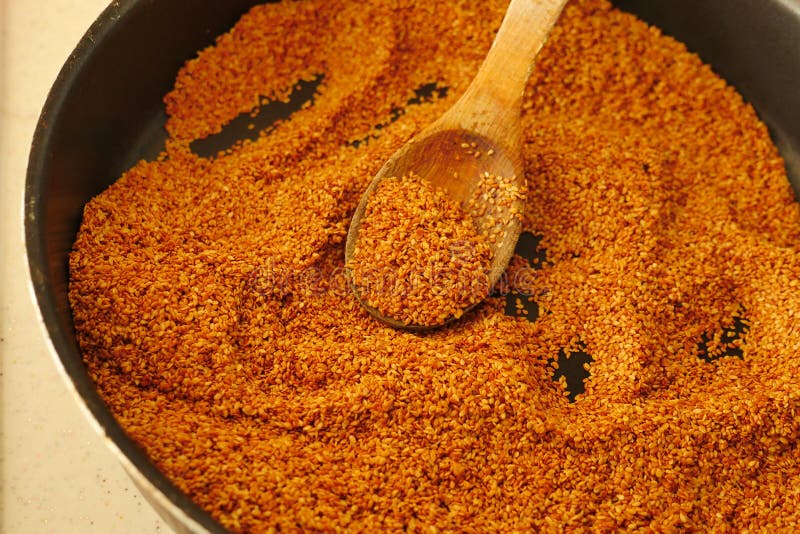 Roasting Sesame on the Stove, Fresh Sesame Roasting Process, Roasted ...