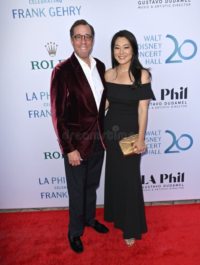 Rob Minkoff and Crystal Minkoff Editorial Photo - Image of smith, gala ...