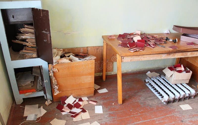 Robbery editorial stock image. Image of criminal, crime - 35774654