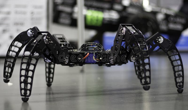 Robot hexapode photo éditorial. Image du électricité - 99785791
