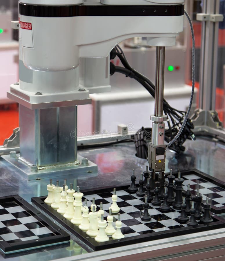 Robot playing chess stock image. Image of science, futuristic - 166009497