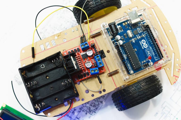 Robotics Creation with Arduino Uno Microcontroller Editorial Image - Image of calculating ...