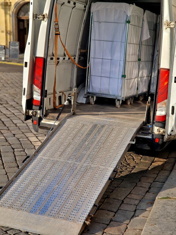 Robust Medium-duty Column Lift with a Long Foldable Platform, Stock ...