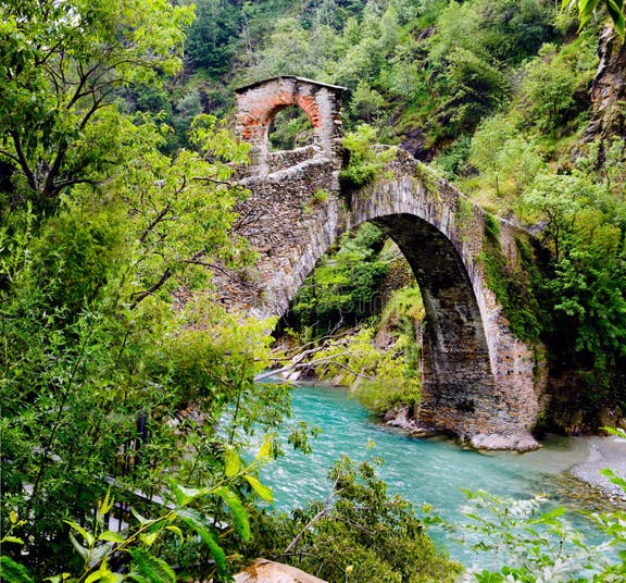 Roc Bridge stock photo. Image of diavolo, ponte, green - 5629318