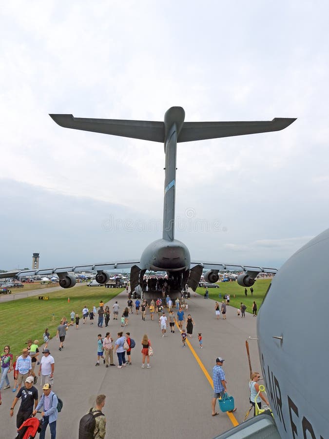 C5-M Super Galaxy editorial photo. Image of transport - 20850511