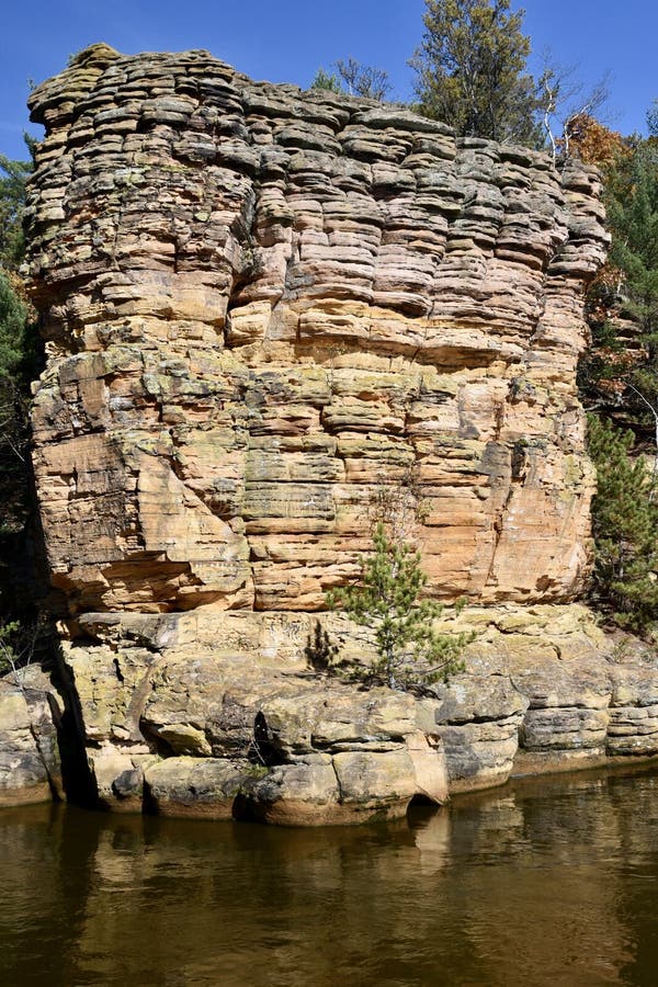 Roca Cambriana De La Piedra Arenisca Imagen de archivo - Imagen de ...