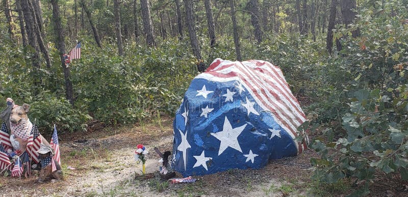 Roca De La Bandera De Estados Unidos Imagen de archivo - Imagen de ...