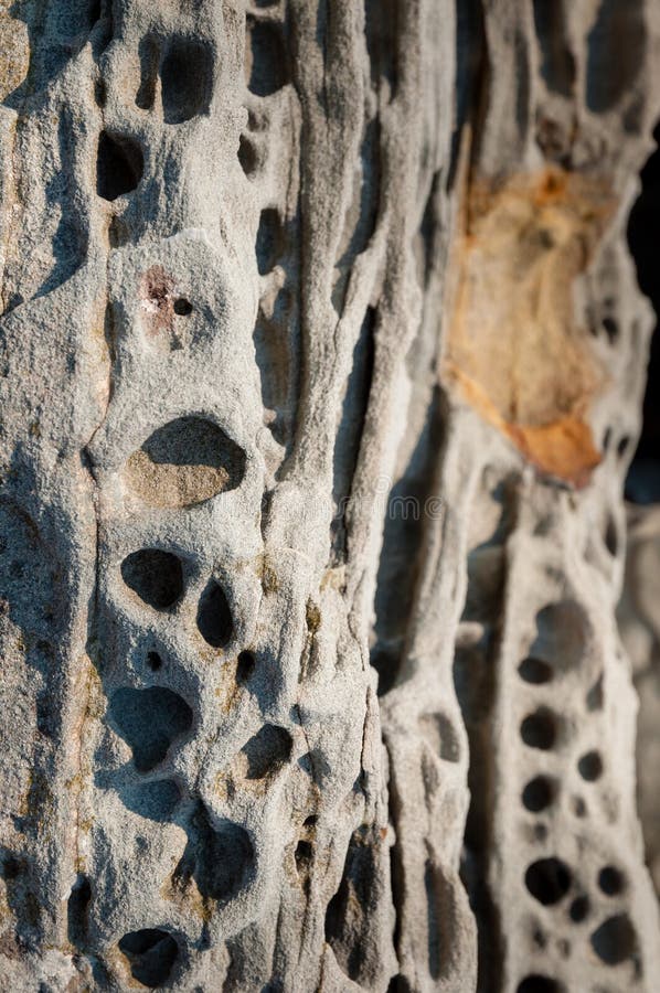 Roca De La Toba Volcánica De Vulcanic Imagen de archivo - Imagen de ...