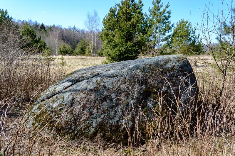 Roca grande imagen de archivo. Imagen de amanecer, travieso - 106056021