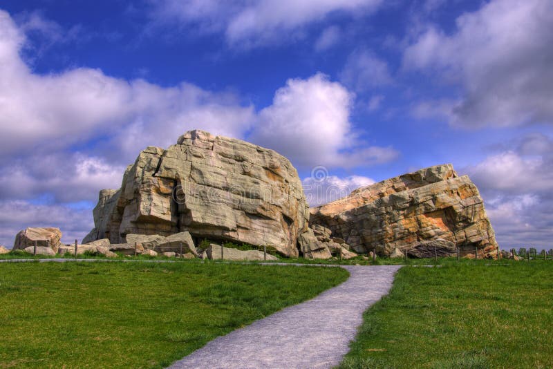 Roca grande de HDR imagen de archivo. Imagen de rocoso - 15674139