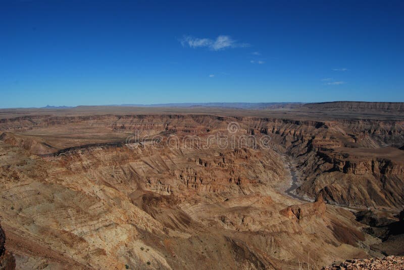 Rocas en el desierto imagen de archivo. Imagen de sunset - 18475093