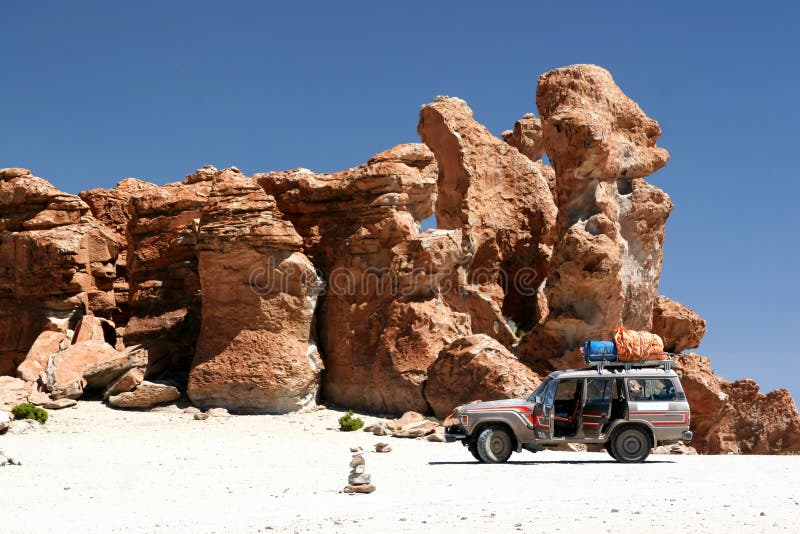 Rocas en el desierto imagen de archivo. Imagen de valles - 4938177