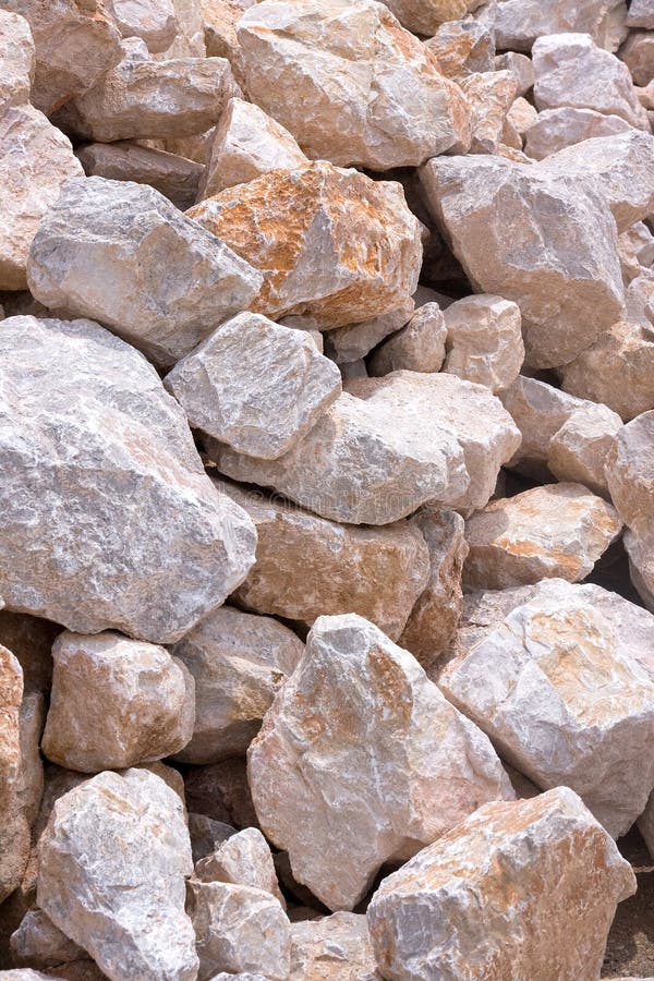 Rocas grandes foto de archivo. Imagen de piedra, textura - 5373144