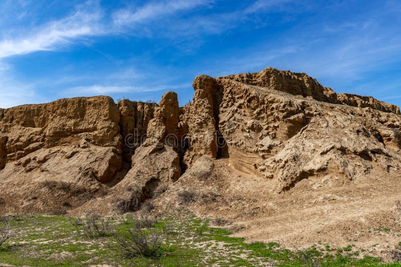 Rocas grandes hermosas imagen de archivo. Imagen de parque - 114206405