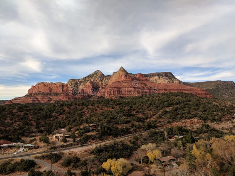 Rocas rojas foto de archivo. Imagen de cielo, hermoso - 127814314