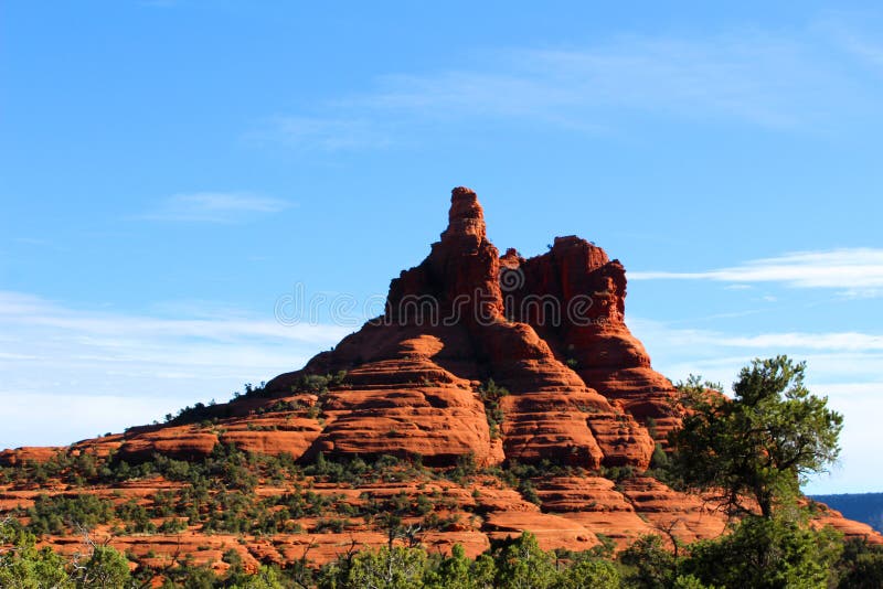 Rocas Rojas En Sedona Arizona Foto de archivo - Imagen de rocas, azul ...