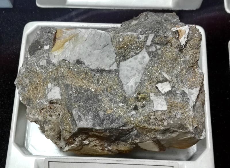 Rocas Sedimentarias De La Brecha Del Sílex Imagen de archivo - Imagen ...