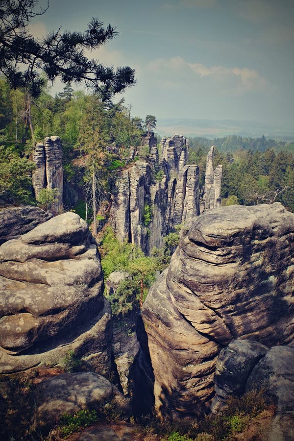 Rocce Dell'arenaria in Repubblica Ceca Immagine Stock - Immagine di ...