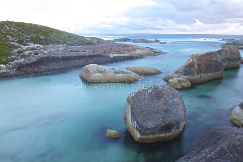 Rocce in mare immagine stock. Immagine di walpole, granito - 30129665