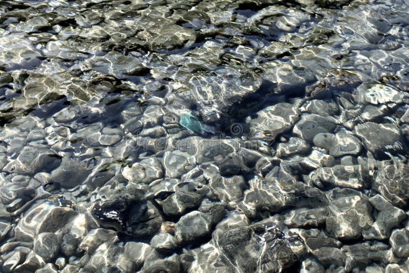 Rocce Sotto L'acqua Sull'oceano Fotografia Stock - Immagine di ...