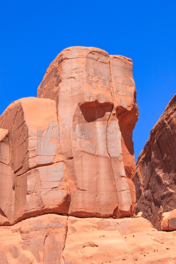 Roccia rossa fotografia stock. Immagine di abbastanza - 108328938