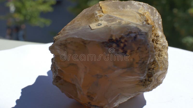 Roche géologique de silex banque de vidéos. Vidéo du rigide - 124013802