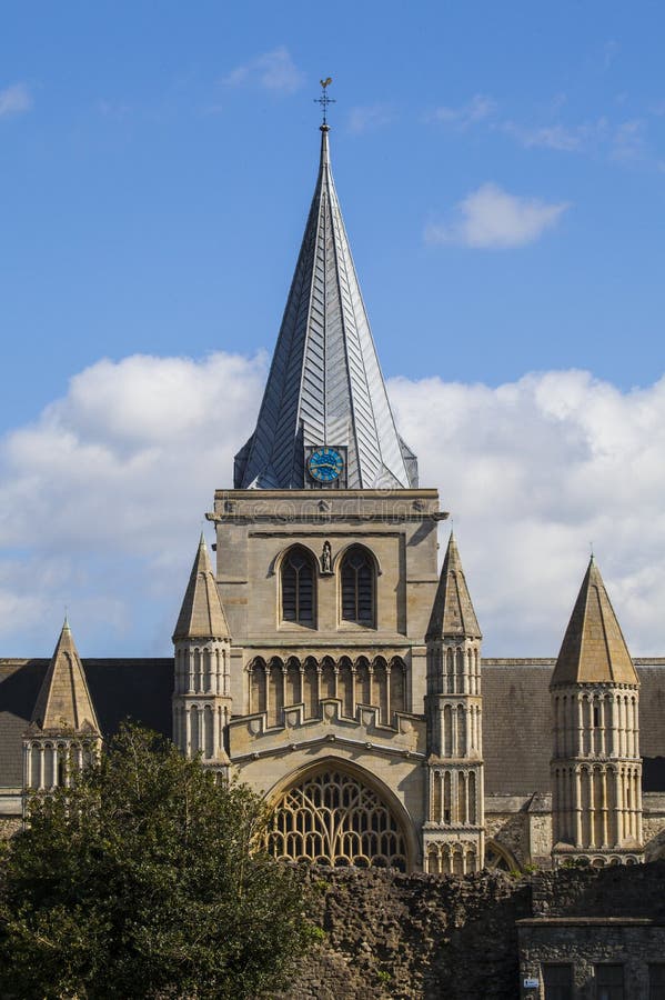 Rochester Cathedral in Kent Stock Photo - Image of rochester, medway ...