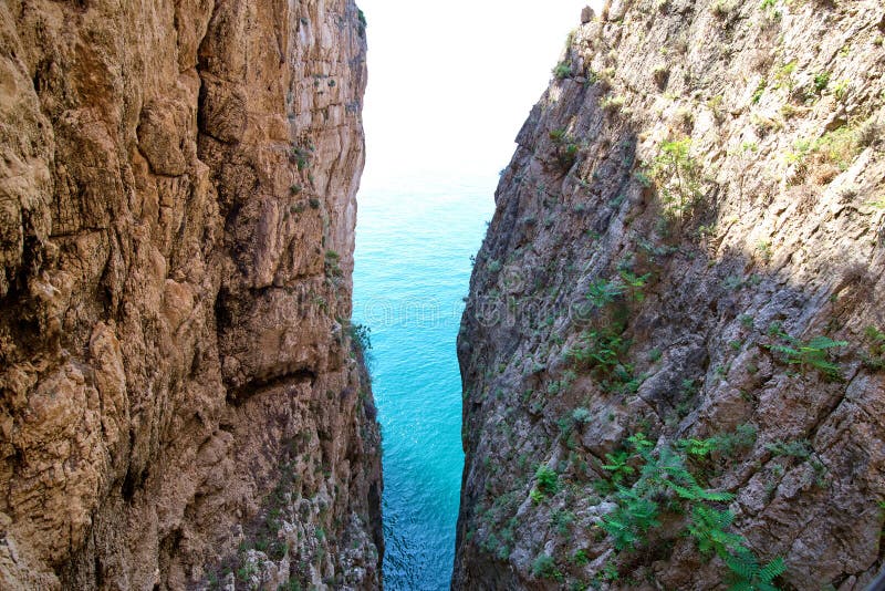 Cleft in Rock stock photo. Image of cliff, drought, hills - 28753678