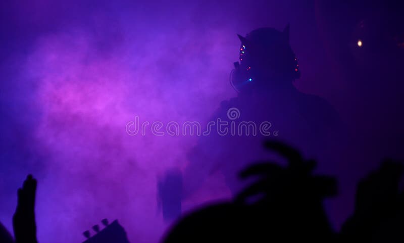 Rock concert all in smoke stock image. Image of allout - 122055243