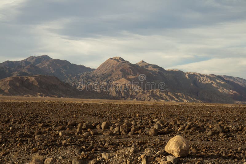 Rock Desert Country stock photo. Image of emptiness, dashte - 15867732