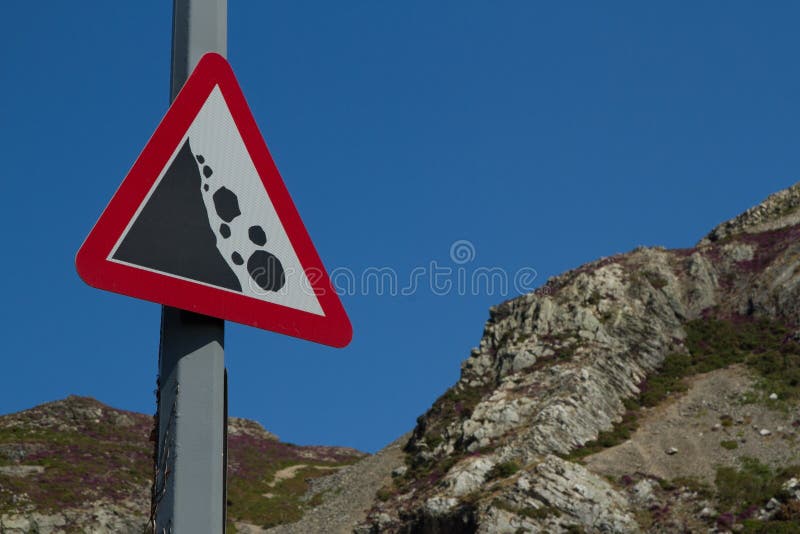 Rock Fall Sign. Picture Image: 20150693