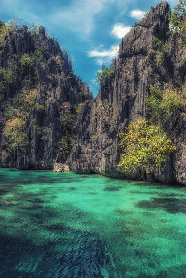Rock Formation in the Ocean - El Nido, Palawan, Philippines Stock Photo ...