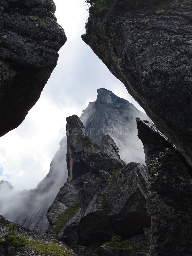 Rock gates stock image. Image of pass, wild, russian, pike - 920087