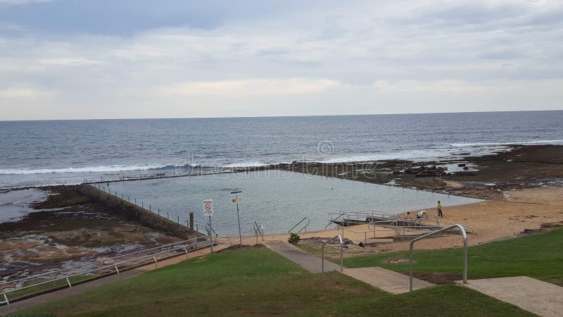 Rock Pool at Cronulla, Sydney, NSW Stock Image - Image of rock, cliff ...