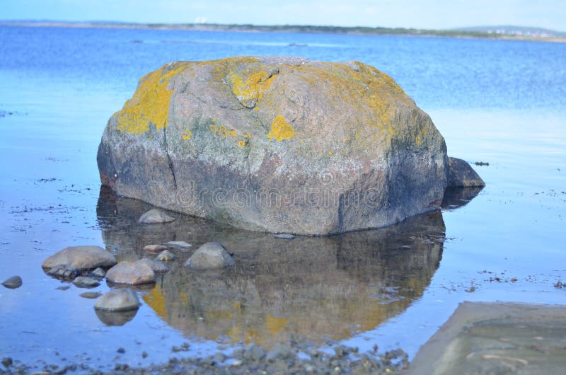 Rock Reflecting in Calm Lake Landscape Stock Image - Image of outback ...