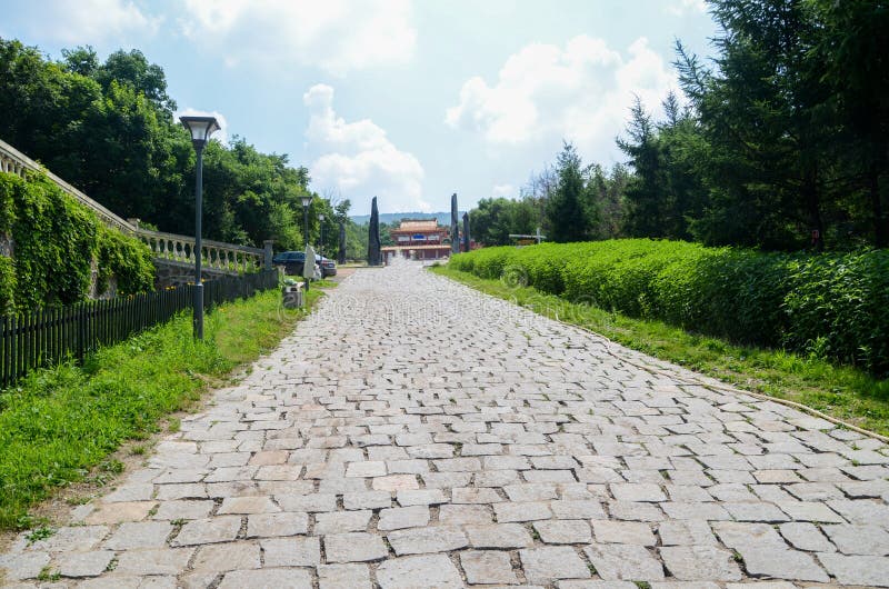 Rock road in forest park stock image. Image of georgia - 43569837