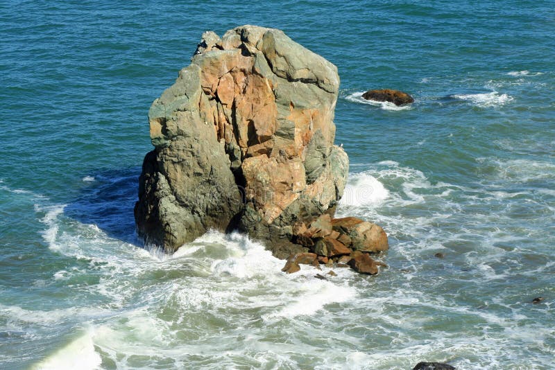 Rock in San Francisco Bay CA 02245 Stock Image - Image of rock, waves ...