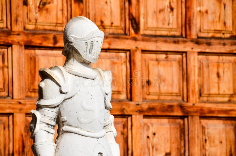 Statue of a Medieval Knight Stock Image - Image of statue, sculpture ...