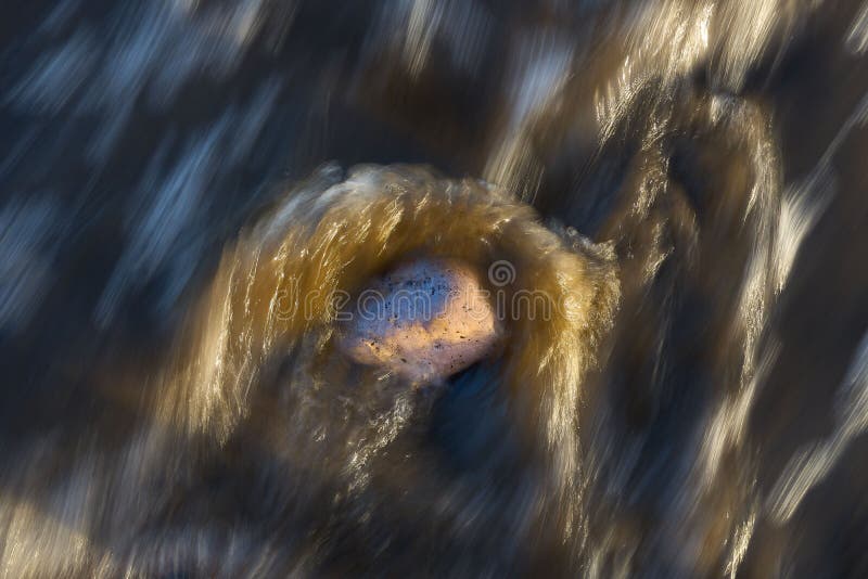 Rock in the Water Waves in Long Exposure Stock Photo - Image of long ...