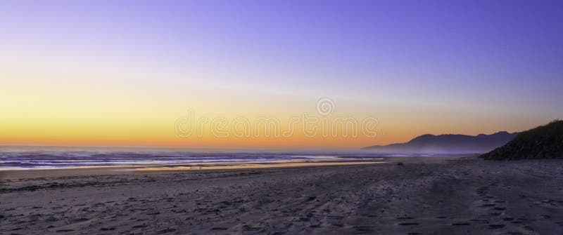 Rockaway Beach Oregon Sunset Stock Image - Image of beach, sunset: 26138373