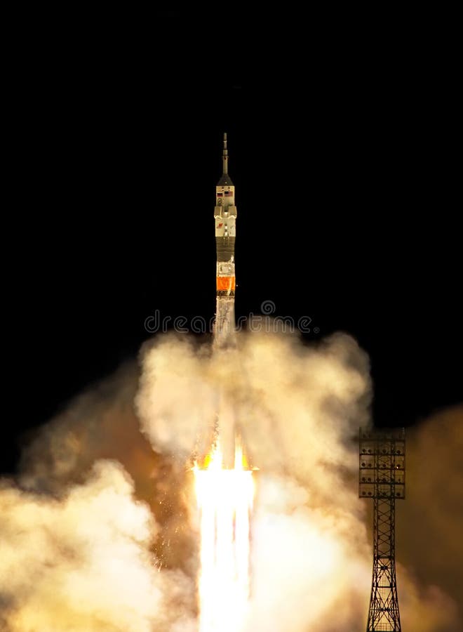 Rocket launch editorial photography. Image of energy - 11832567