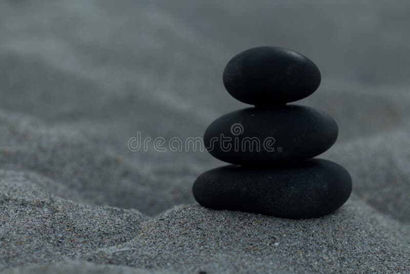 Rocks Balanced in the Beach Stock Image - Image of balanced, withe ...