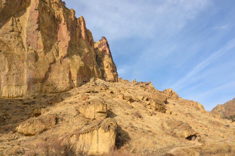 Rocks in a Beautiful, Beautiful Canyon, Desert River, Smith Rock State ...