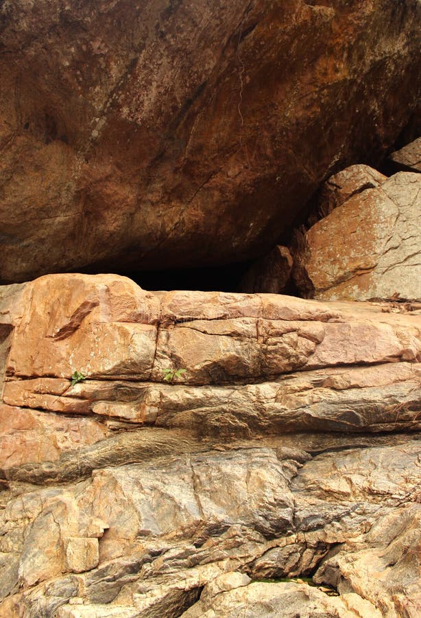Gap in the Rocks stock photo. Image of rock, ocean, secluded - 52816306