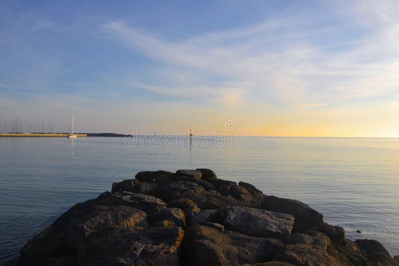 Rocks at Hampton editorial image. Image of beach, water - 55454125
