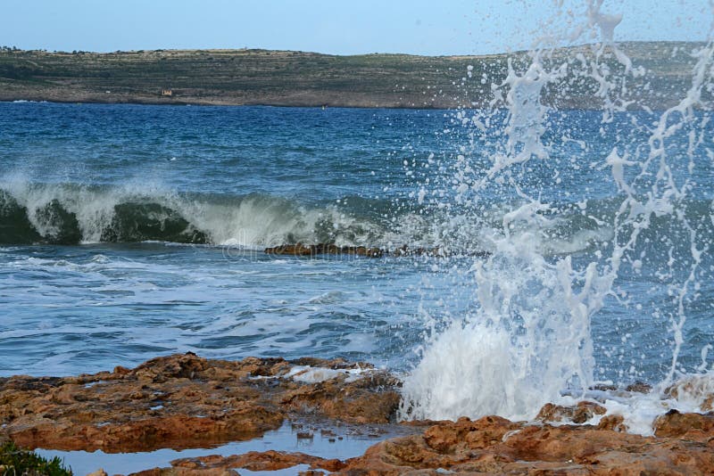 Rocky Beaches Von Malta Im Winter Stockbild - Bild von meer, malta ...