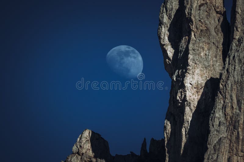 155 Fading Moon Stock Photos - Free & Royalty-Free Stock Photos from ...